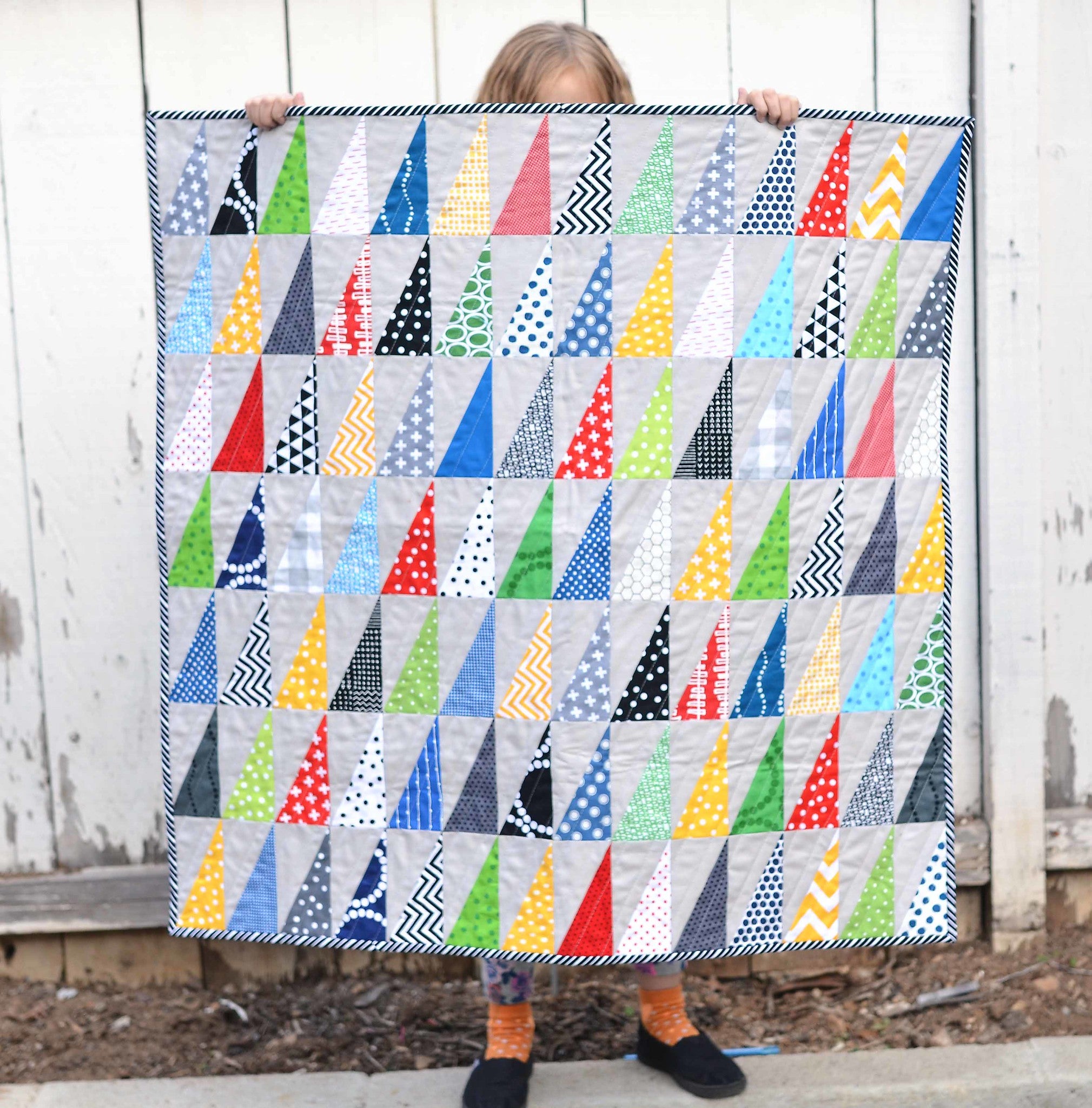 Half Rectangle Triangle Quilt – Kitchen Table Quilting