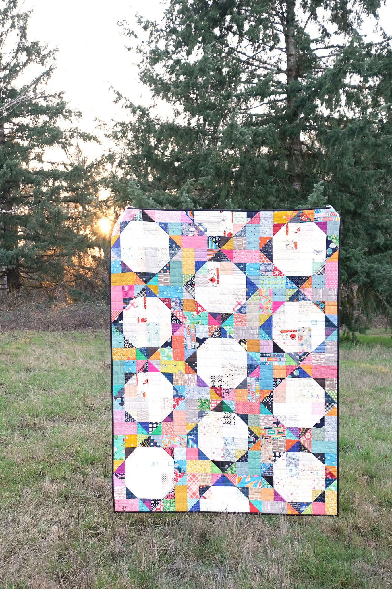 A Scrappy Gracie Quilt – Kitchen Table Quilting