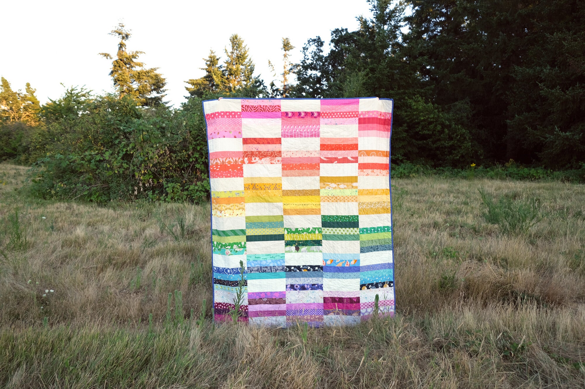 A Scrappy, Rainbow Hannah Quilt – Kitchen Table Quilting